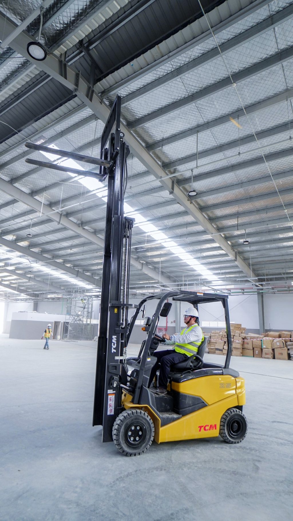 Xe nâng điện ngồi lái pin lithium 1-3.5 tấn TCM Nhật Bản - TCM Forklift ...